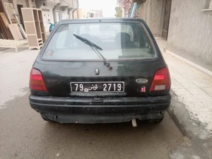 ford fiesta modelle 94 feha moutour ak7el jdid bakou ll bi3 | Tayara